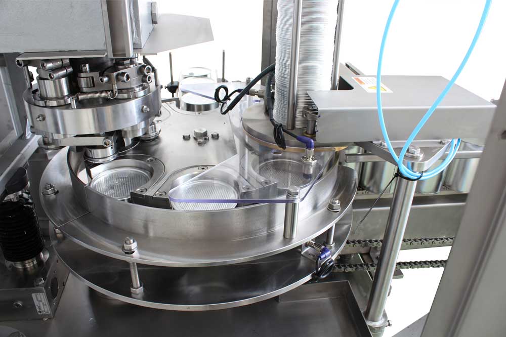 Automatic canning machine ROBOT 80 | Jk Somme can seamer